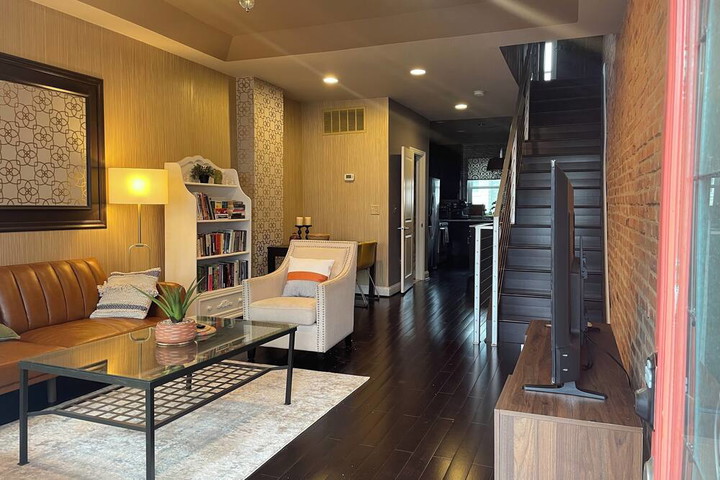 Cozy 2-bedroom Apartment In Welcoming Baltimore With Wifi, Ac - Glen Burnie, MD