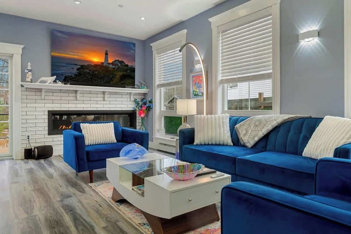 New Luxury Maine Home Hot Tub, Fire Pit, Sleeps 10 - Portland, ME