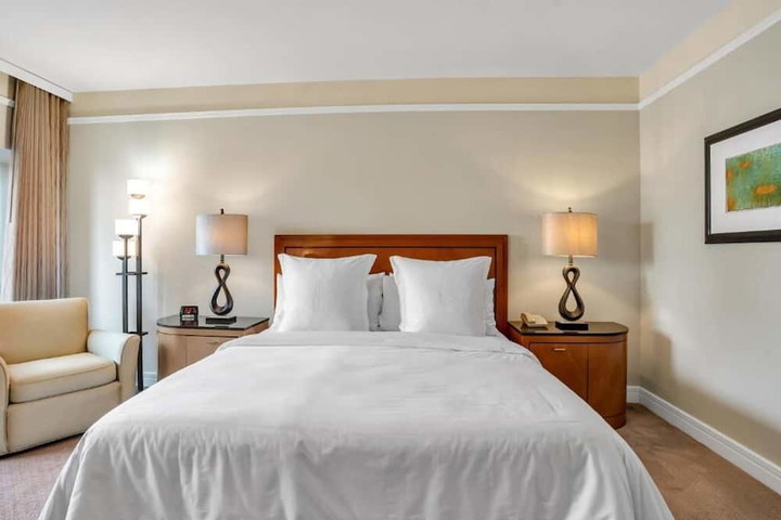 Luxurious Four Seasons Miami Two Bedroom Suite - Miami Beach