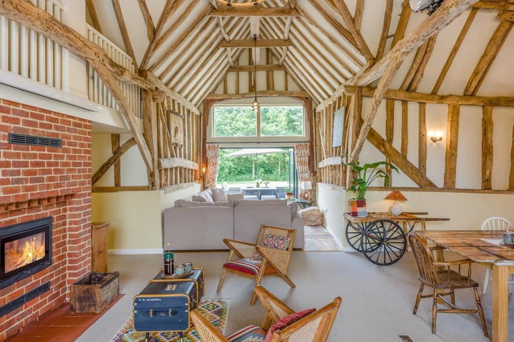 6 Bed In Ardleigh (Oc-b35089) - Colchester