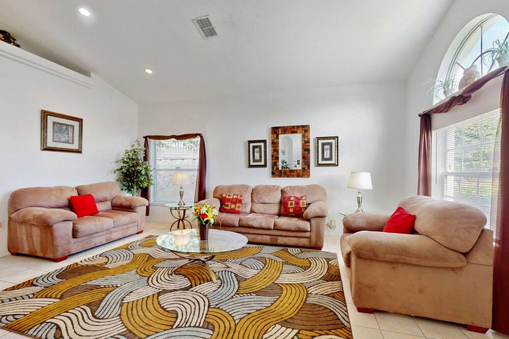 Spacious, Dog-friendly Home With Private Pool, Wifi, & Fun-filled Game Room - Haines City, FL