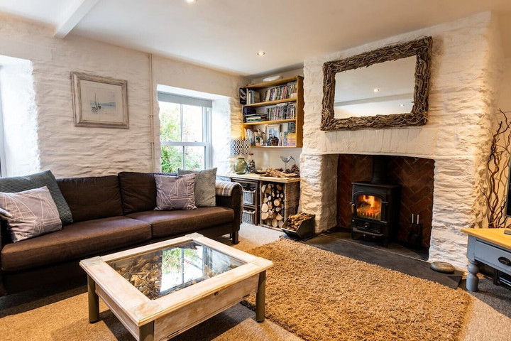 A Gorgeous Property Right On The Beach - Perfect For Families - Fishguard