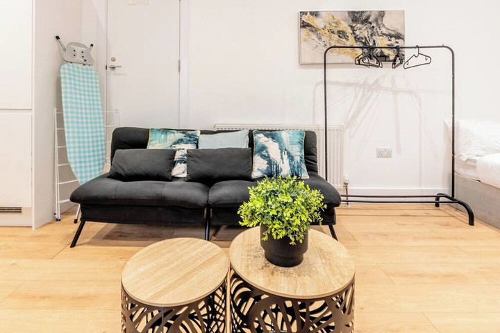 Homely Flat With Natural Light - Maidstone
