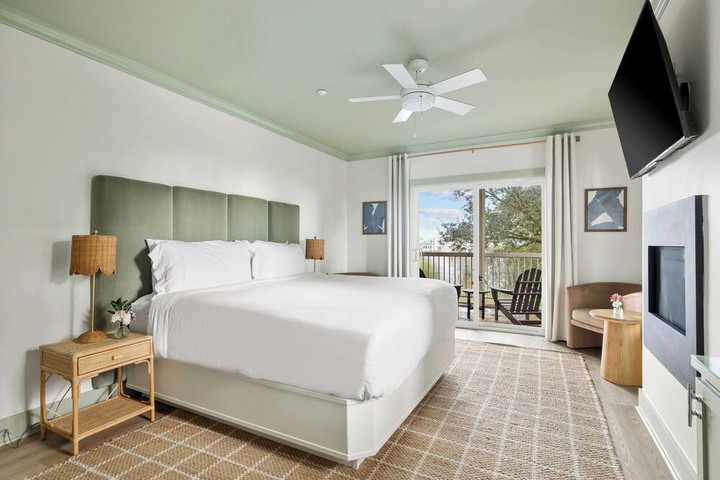 Regatta Inn | The Catalina - Relaxing B&b On Folly Island - Folly Beach, SC