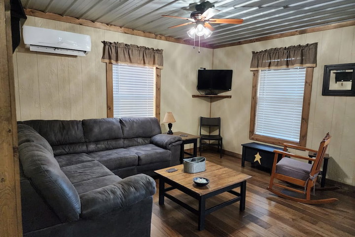 Beautiful Private Country Setting, 4 Miles To Little Patoka Boat Ramp. - Indiana (State)