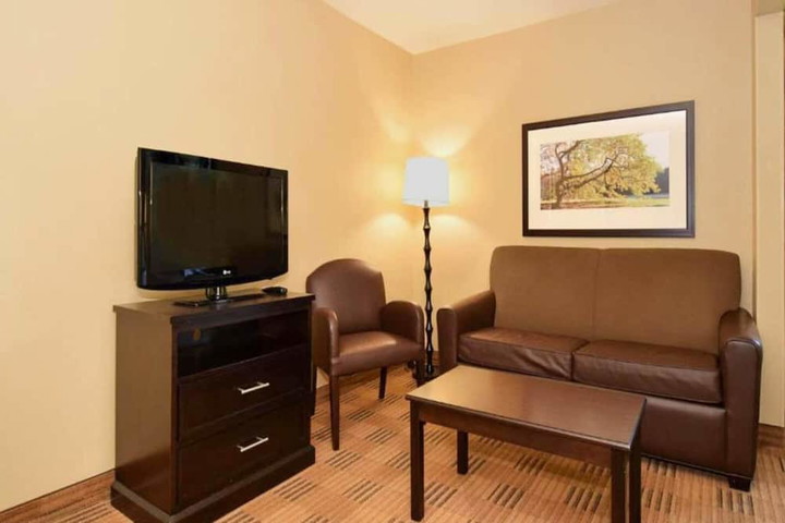 2 Queen Beds | Mobil Access Tub Nsmk Kitchen - Kirkwood, MO