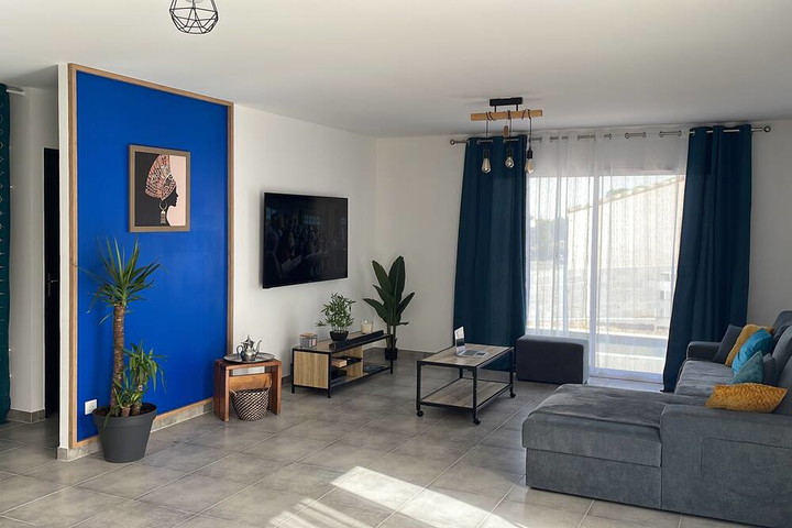 Bungalow With A Private Pool Comfort & Relaxation - アルル