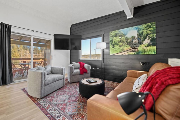 Fireside Haven | Hot Tub + Downtown Walkable - South Dakota