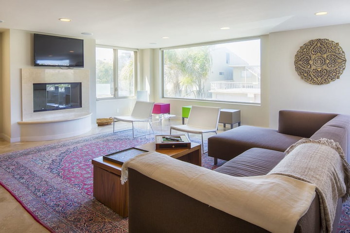 3302o - Modern Marvel: 4 Br, 3 Ba House In Oxnard, Sleeps 8 - Oxnard, CA