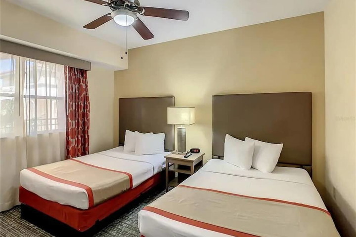Cozy Condo 4mi From Disney With Resort Amenities - Orlando, FL