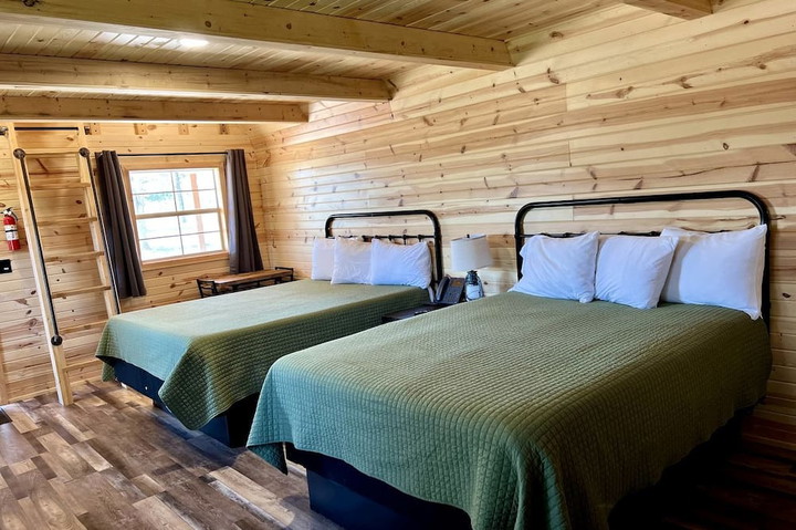 Spectacular Cabin Close To Fantastic Hiking Trails In Rapid City, South Dakota -