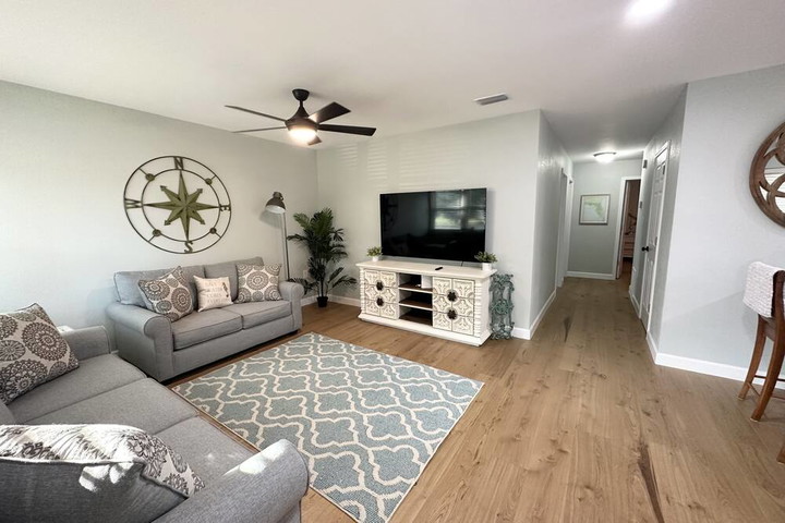 Milton's Remodeled Cozy Retreat- 30min To Beaches And 4 Min To Blackwater River - Milton, FL