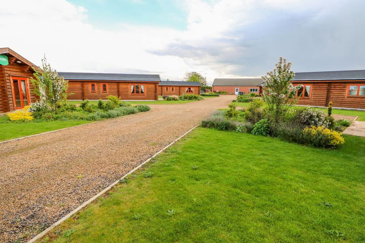 Willow Lodge, Family Friendly, With Pool In Greetham, Rutland - Rutland