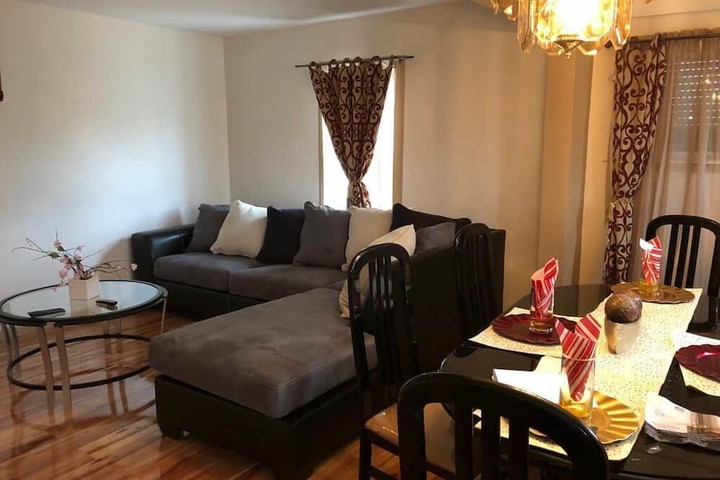 Acogedora Casa Con Cable Y Wifi Y Seguridad Residencial. - Livonia