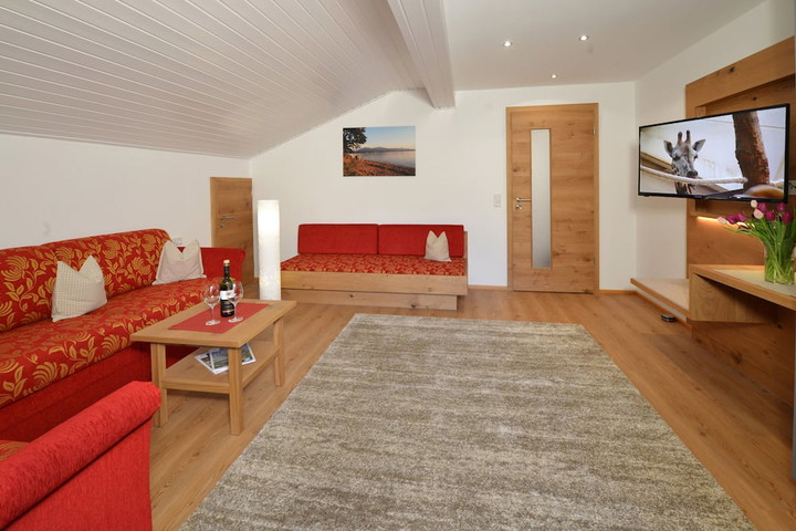 Ferienwohnung Mit 2 Getrennten Schlafzimmern Und Großem Südbalkon - Schleching