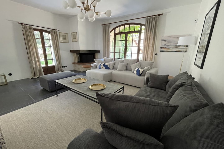 Prestigious Property In The City Of Molière! Partial Property Rental Possible - Pézenas