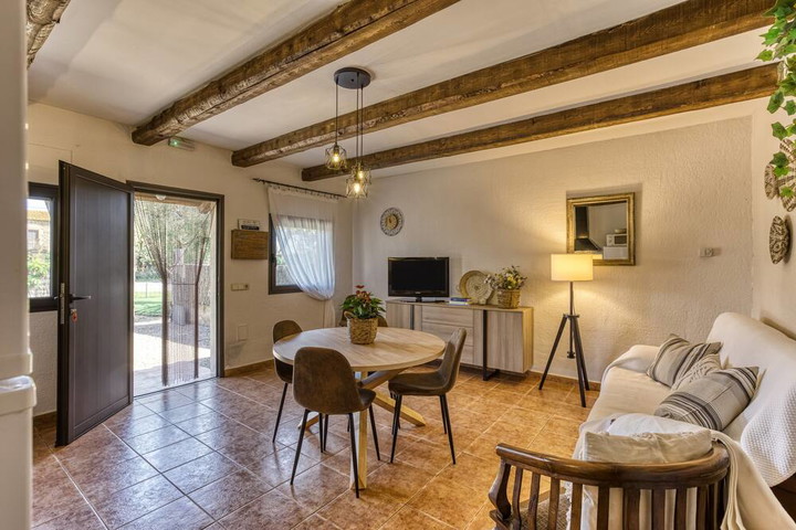 Country House 'Can Planas 1' With Shared Pool, Wi-fi And Air Conditioning - Peratallada