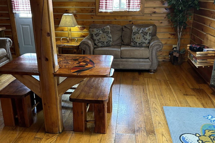 Cozy 2 Bedroom Cabin On A 20 Acre Lake - Bradford, PA
