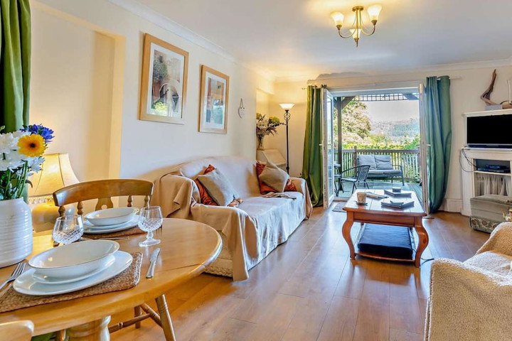 1 Bed In Abergavenny (Oc-52882) - Crickhowell