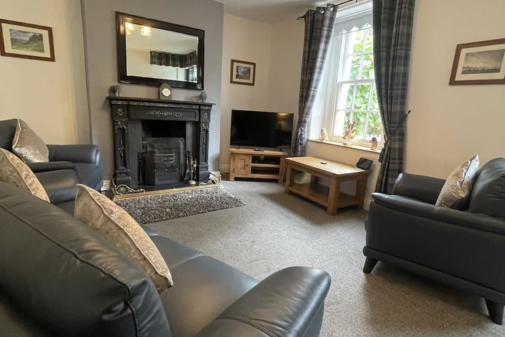 Tawny Cottage - A Cottage That Sleeps 4 Guests In 2 Bedrooms - Dumfries and Galloway