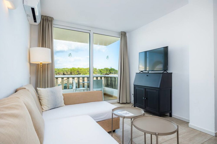 Apartment 'Sea View Room 003' With Shared Pool, Wi-fi And Air Conditioning - Mallorca