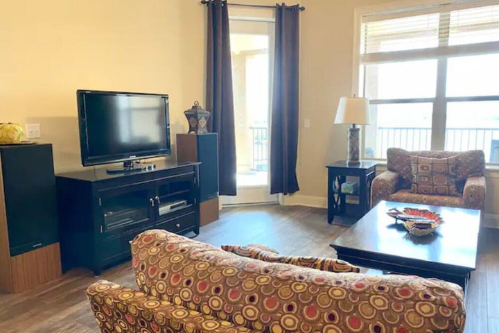 Horseshoe Bay Escape - Lakefront Corner Condo - Horseshoe Bay, TX