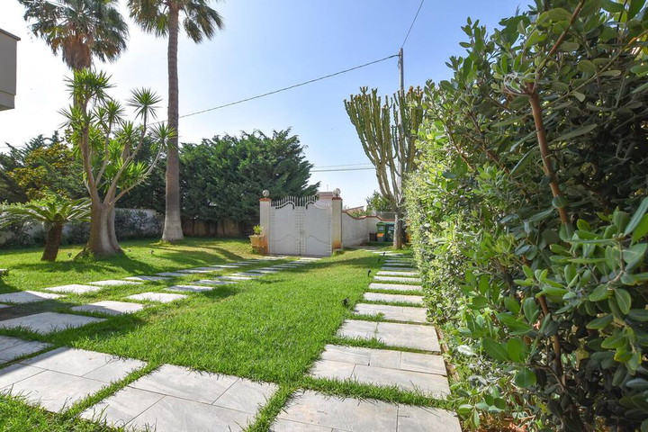 Rose Cottage: Beautiful One Bedroom Garden Cottage Edging Groot Constantia - 케이프타운