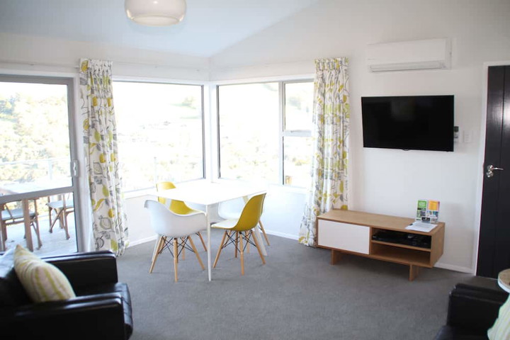 Relax, Unwind & Enjoy The Views & Birdsong In A Spacious Standalone Cottage. - Christchurch