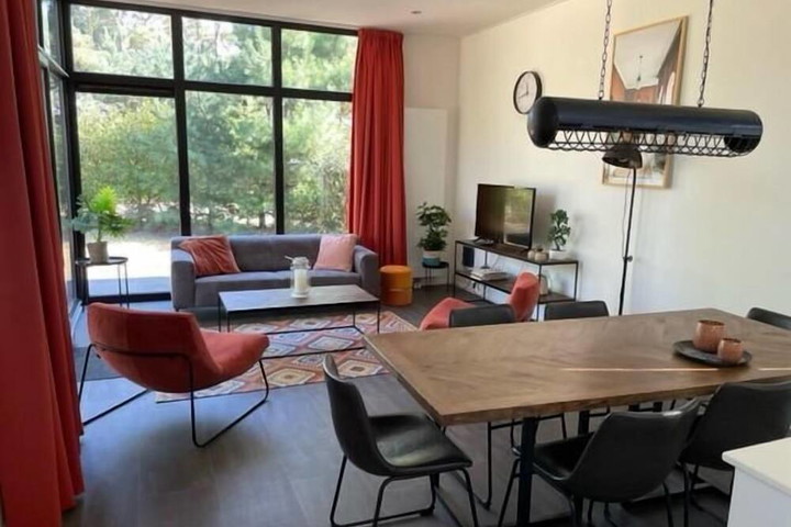 Chalet Met 3 Slaapkamers En Een Terras - Ede