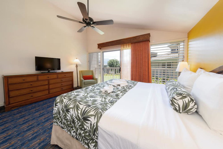 Makai Club Resort By Hawaii's Premier Golf | Pool | Free Parking | 3 Units - Princeville, HI