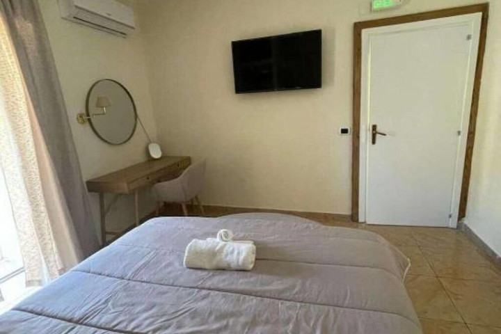 Along Crati River, Mini Apartment, Vico Postierla, Historic Center. - Cosenza
