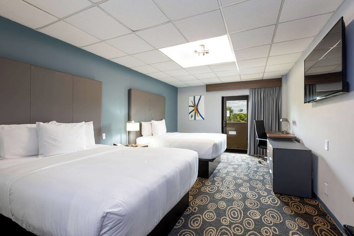 Free Shuttle Pet Stay And Pool Near Wynwood Walls | 3 Relaxing Units - Miami, FL
