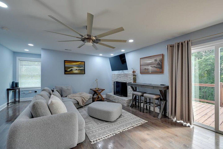 12 Mi To Downtown Winston-salem: Apt W/ Balcony! - Lexington, NC