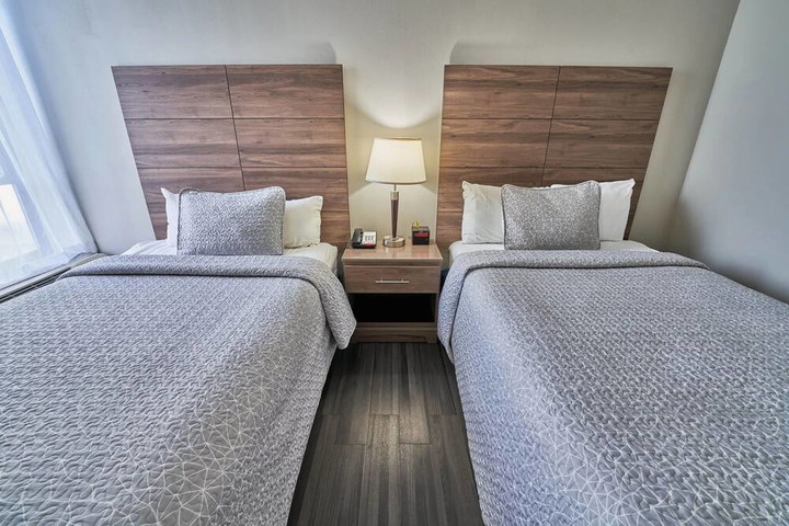 Two Double Beds - Standard - Dartmouth