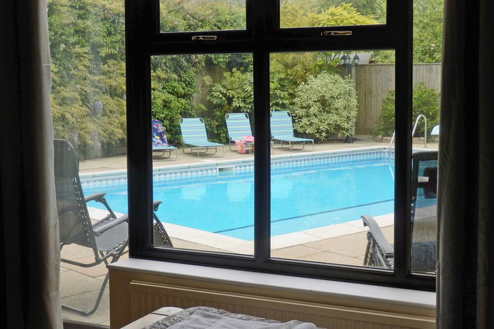 4 Bedroom Accommodation In Corton, Near Lowestoft - Lowestoft