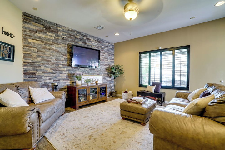 Santa Teresa Retreat W/ Outdoor Fireplace - Santa Teresa, NM