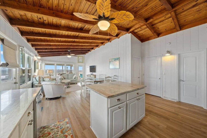 Oak Island Beachfront Bungalow - Direct Ocean Views + Sleeps 8 - Oak Island, NC