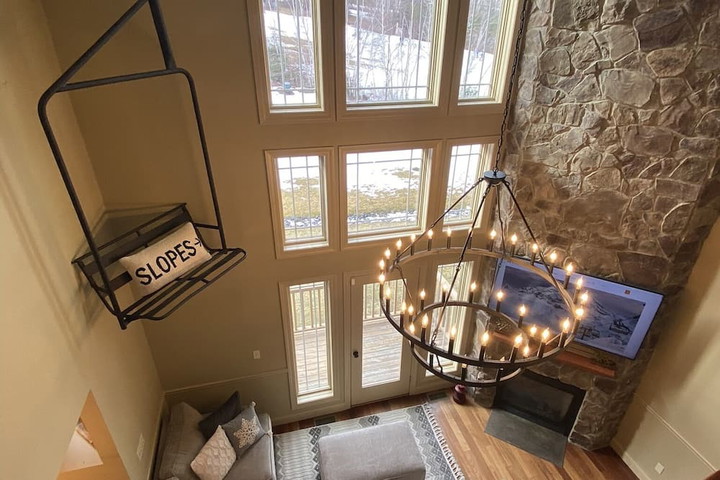 Location! Location!location! Luxurious Ski In/out Jet-set Condo  Newly Renovated - Tannersville, NY