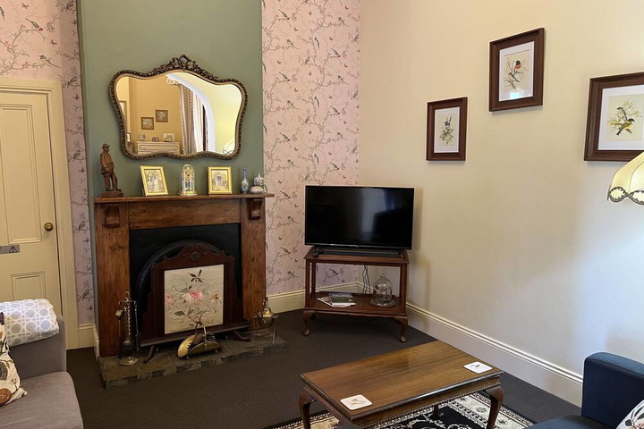 Ideal Location To Explore Historic Strathalbyn, Wineries, Good Food And Scenery - Adelaide