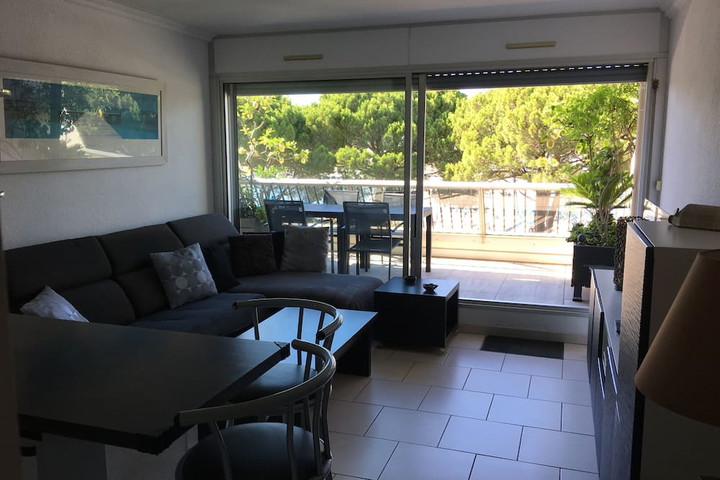 Joli Appartement 2 Pièces, Avec Piscine, Grande Terrasse Avec Vue Sur Le Port - Aigues-Mortes