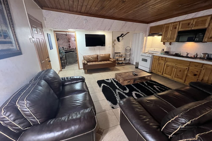 Spacious One Bedroom Apartment Very Close To Venice Beach With Washer /Dryer - Culver City