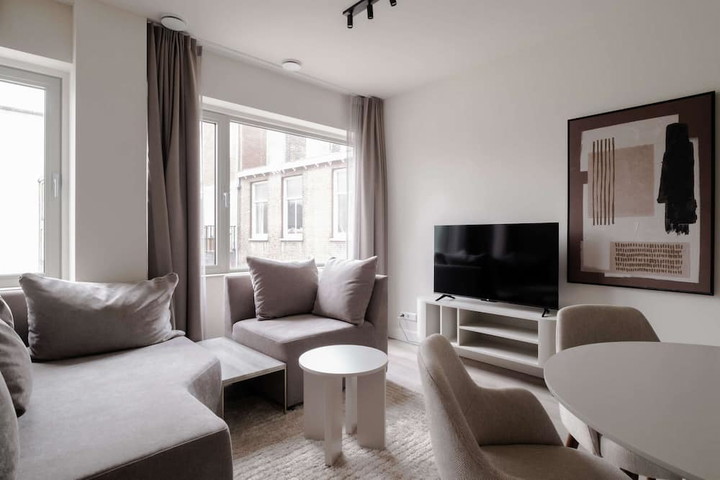 Downtown Rotterdam Apt W/ Free Parking & Fast Wifi - Barendrecht