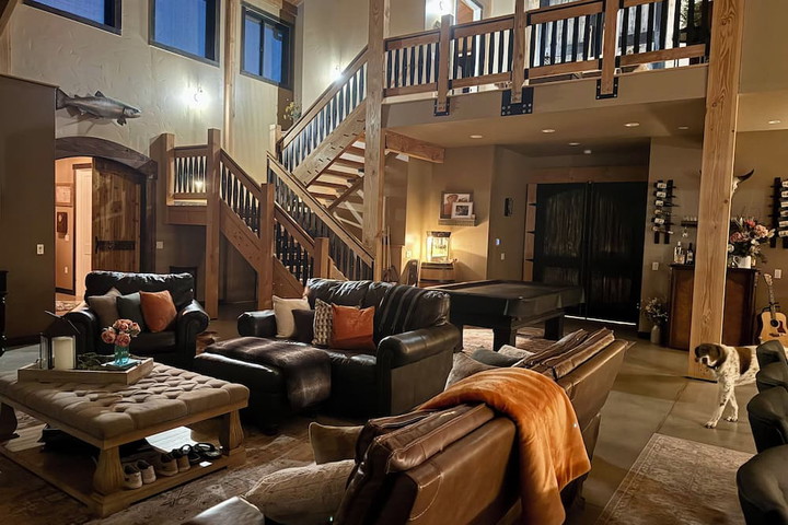 Superb 5 -Bedroom Estate In Monroe Perfect For Family Getaways - Gold Bar, WA