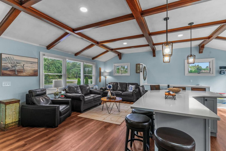 Reserve Fall 2026! Beach House In The Pier W/ Pool, Short Walk To The Beach! - Rhode Island