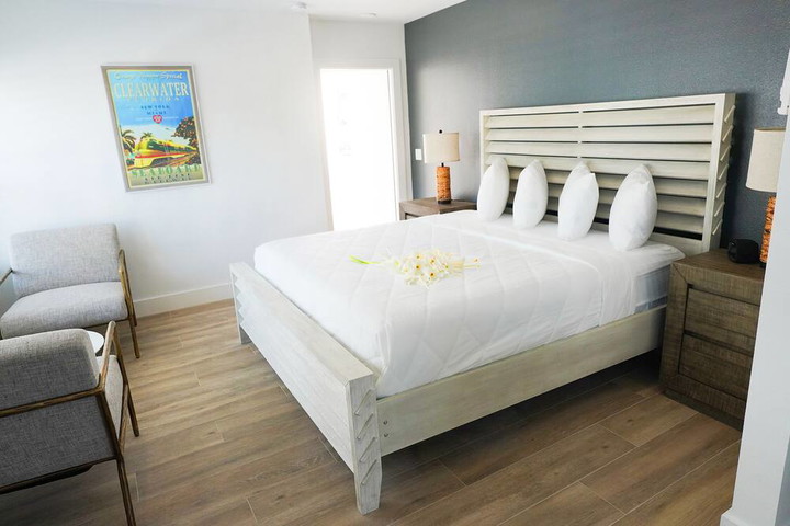 Ivory Sands Beach Suites - Executive King - Clearwater Beach, FL