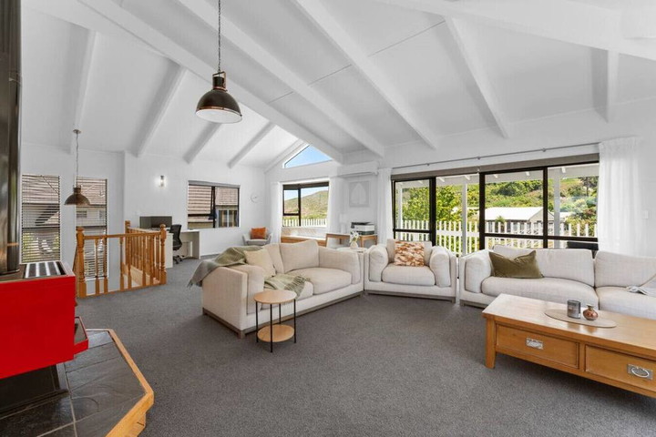 Bird Songs And Lake Views With Wifi - Taupō