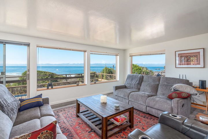 Ocean Bungalow | Tesla Ev Station & Near Trails! - Gualala, CA
