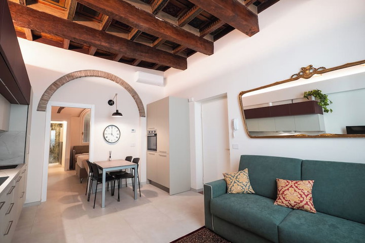 J&b Imola Home  Appartement Dans Le Centre Historique D'imola - Imola