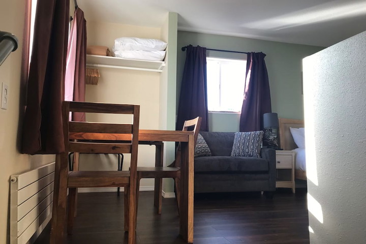 Alaskan Waterfront Studio Apartment (Wolf Suite) Vacation Rental - Sitka, AK