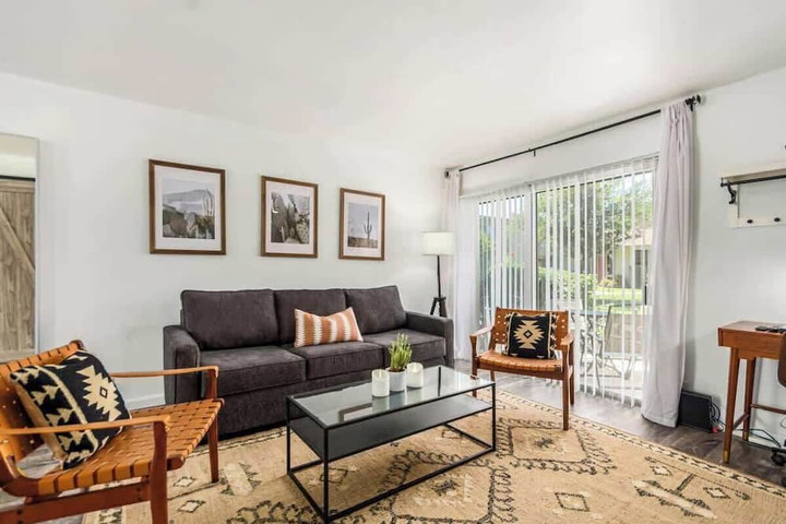 Camelback 446 | Walk 2 Old Town | 4 Pools - Scottsdale, AZ